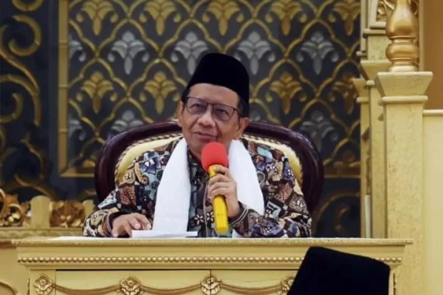 Mahfud MD Ajak Mahasiwa Kenali Politik Identitas - TIMES Indonesia AI